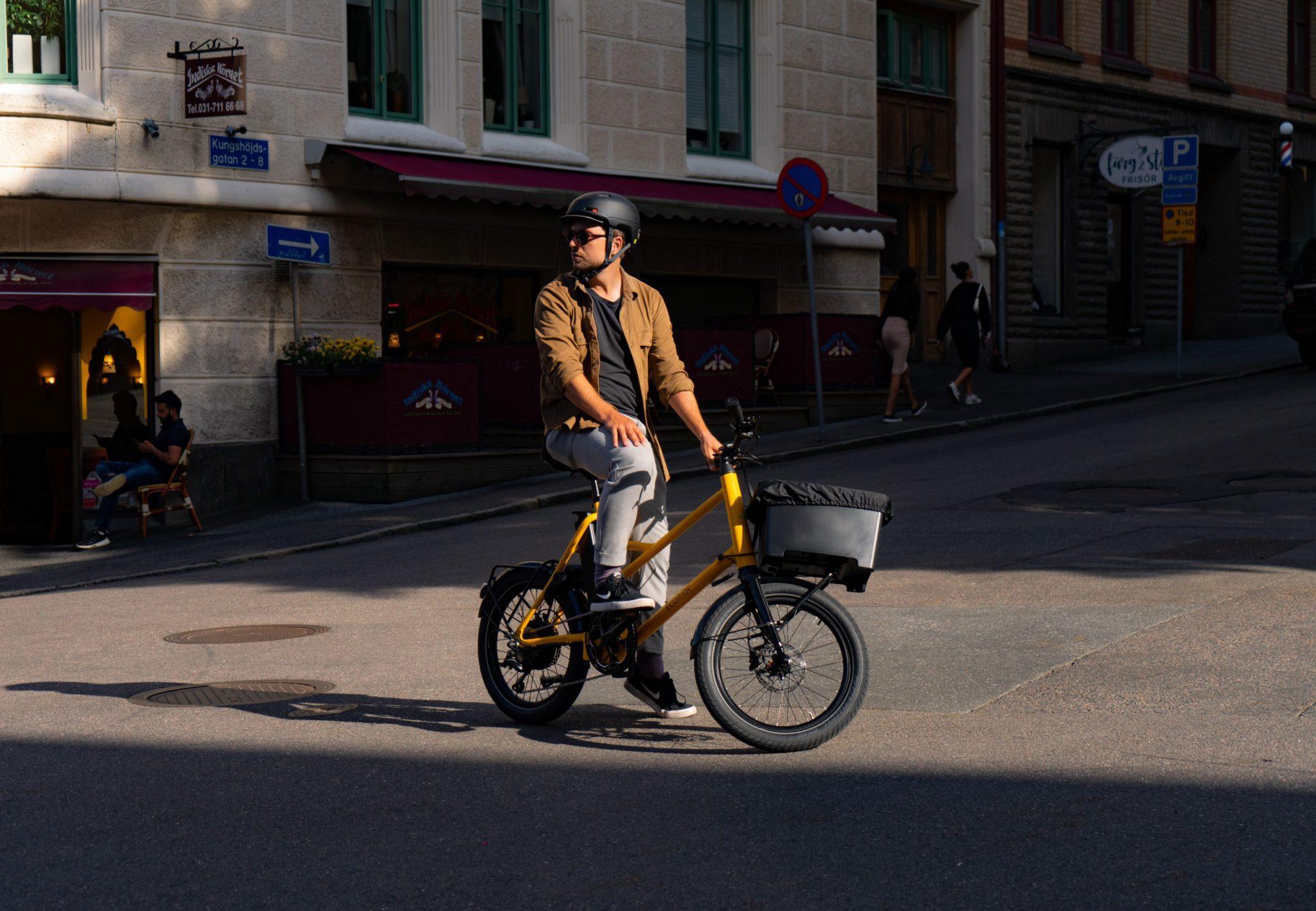 RAINY | Cover Up Your Bike Basket | AtranVelo Cycle Lab